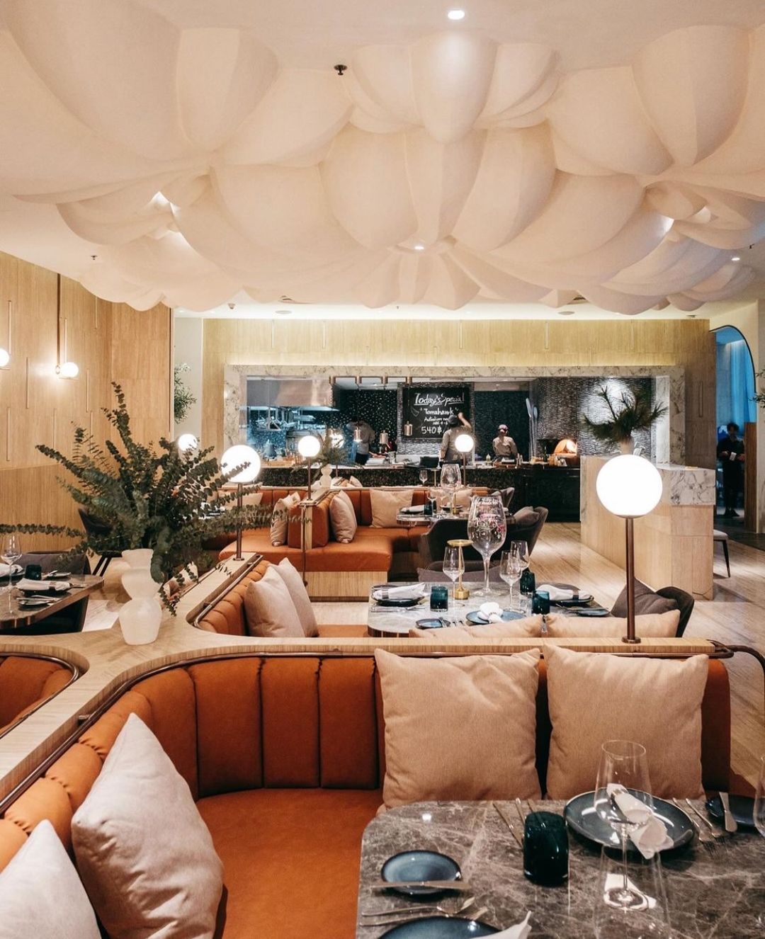 La Tavola Renaissance Bangkok | Authentic Italian Cuisine | Ploenchit ...